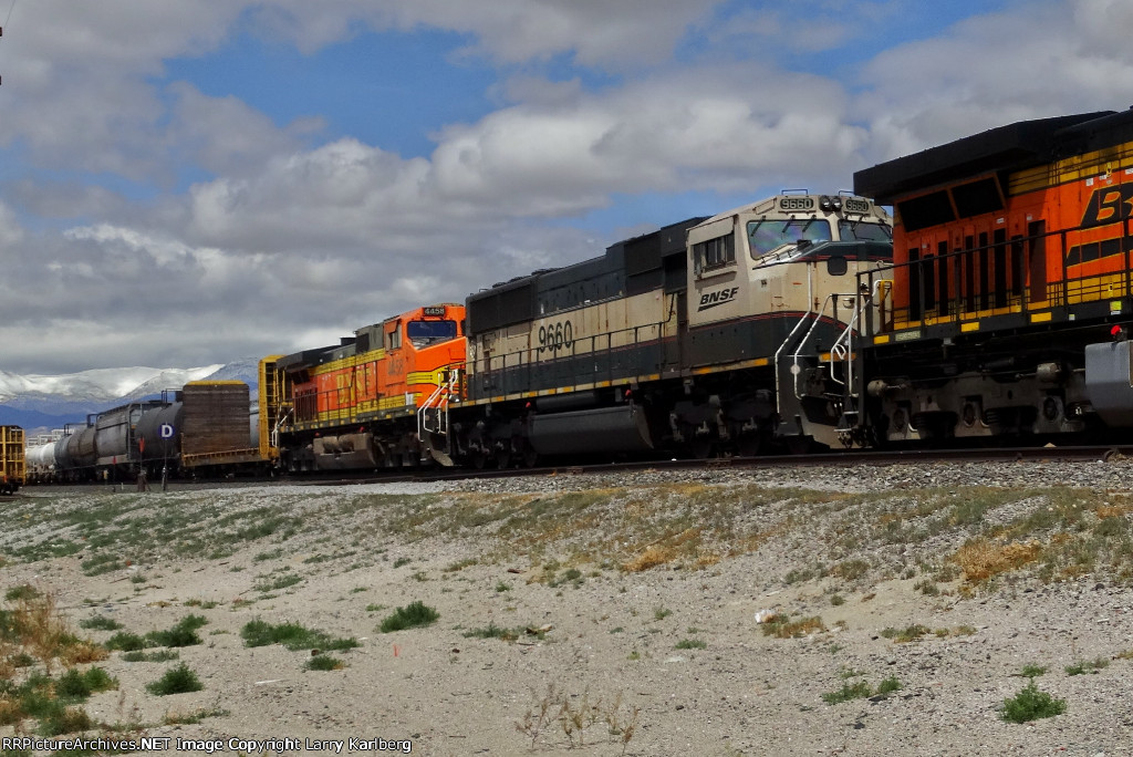 BNSF 9660